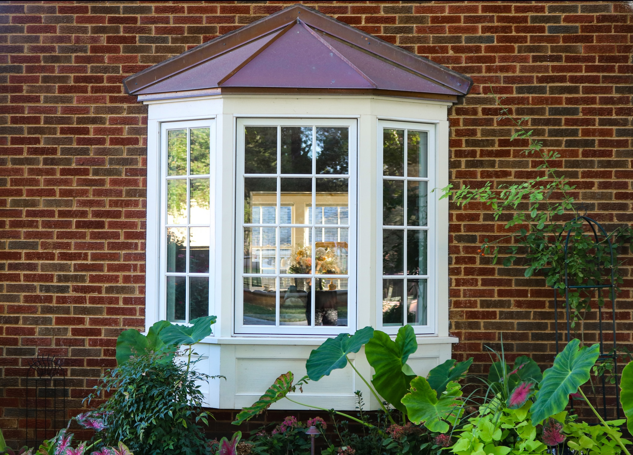 Bay Window Supports that Stop Sag and Seal Gaps - Energy Window ...
